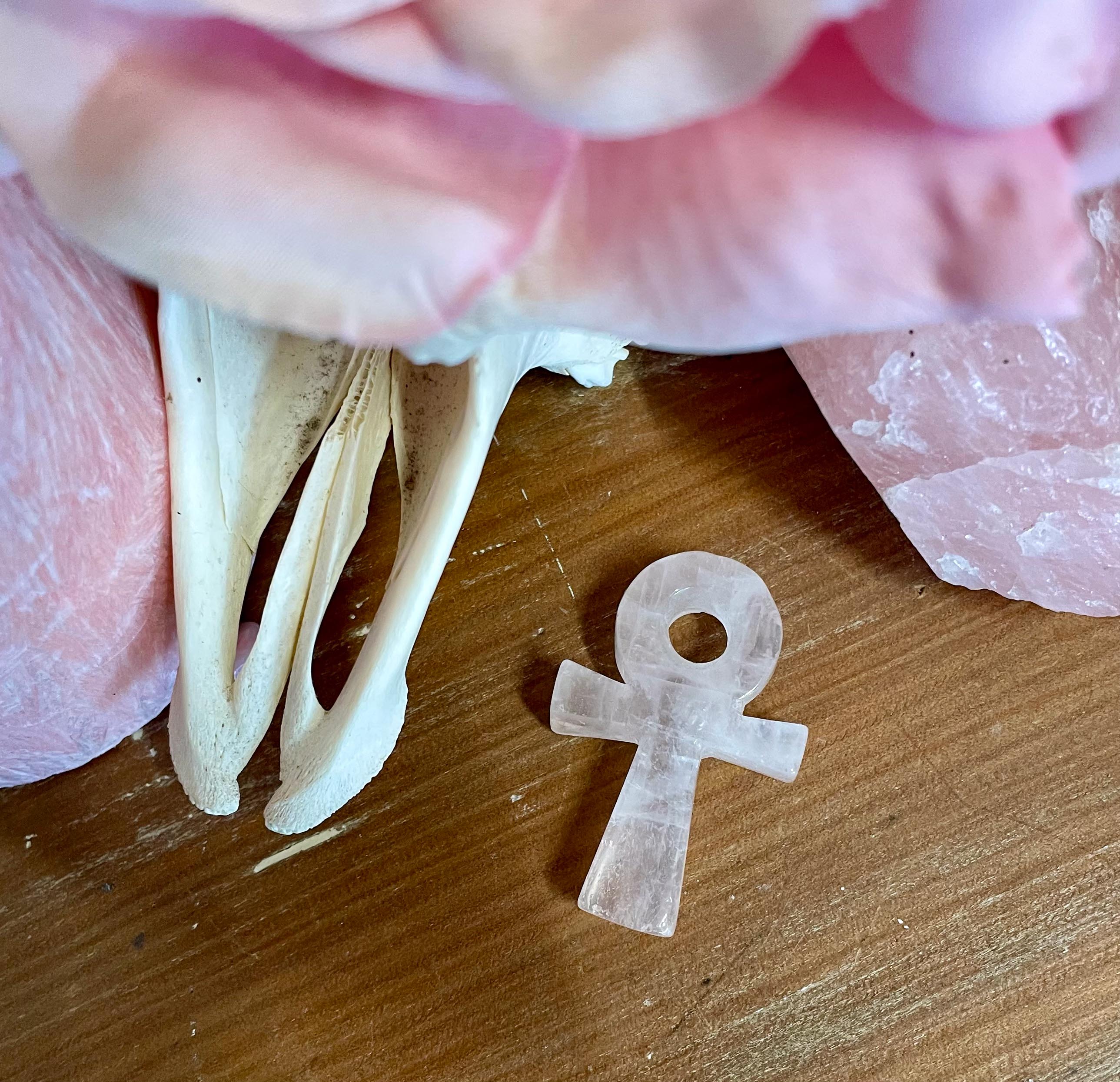 Rose Quartz Ankh – Witch Way Australia